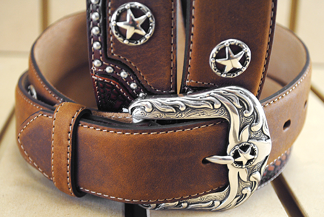 JUSTIN TEXAS ALL STAR TOOLED WESTERN LEATHER MEN'S BELT BROWN w/ STAR ...